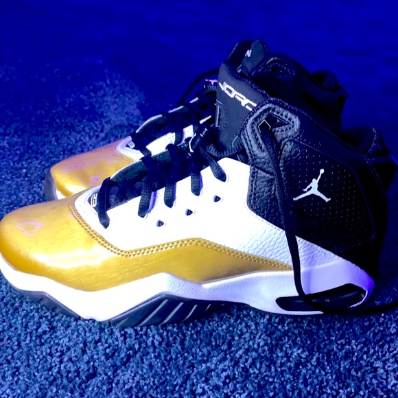 Jordan | Shoes | Jordan Bloyal Black Gold And White Size 6y | Poshmark